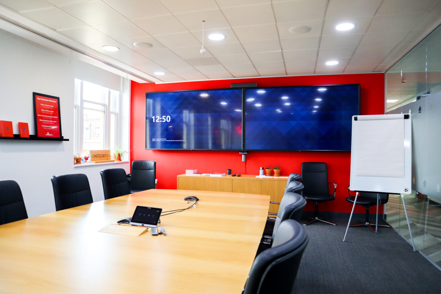 TenAV | HomeServe: Boardroom Technology